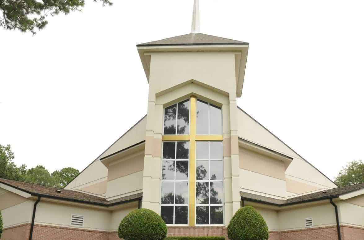 What Do Episcopalians Believe? - Christianity FAQ