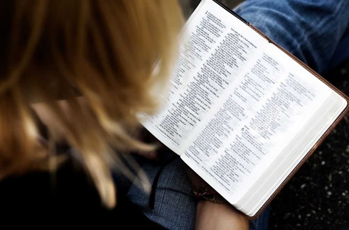 What Does It Mean To Be In Christ? (7 Incredible Facts) - Christianity FAQ